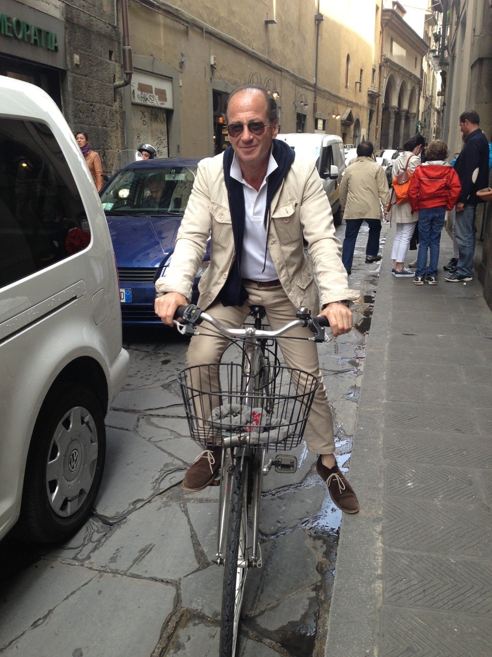 Hoje o Robbie faz 60 anos! Nem parece!